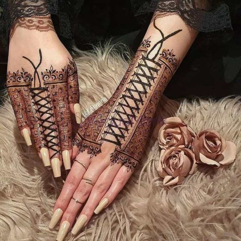 Royal Front Hand Mehndi Design For Royal Look